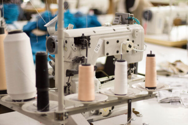 7 Best Sewing Machine for Wigs 2021 | Reviews & Guide